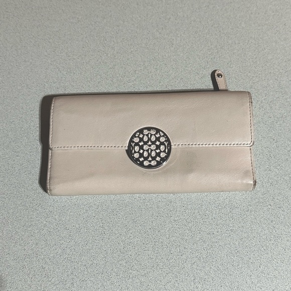 Coach | Bags | Coach Wallet Signature Hardware Cream | Poshmark